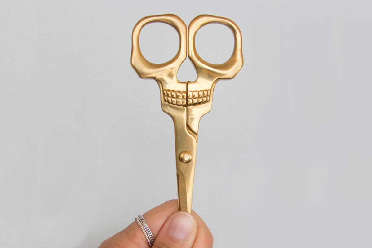 Skull Embroidery Scissors – Chasing Threads